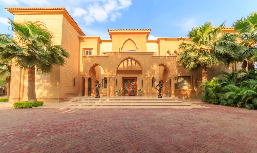 Tuscan Mansion With A Pyramid View In Kerdasa, Egypt For Sale (12266583)