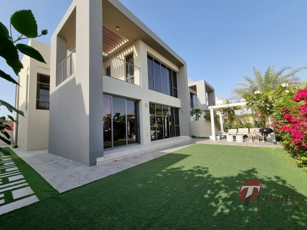 Luxury homes with garden for sale in Oud Al Muteena, Dubai, Dubai ...