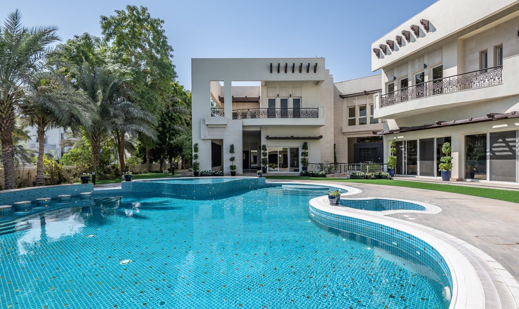 Villa Familiale De Luxe à Emirates Hills Dans Dubaï, Dubaï, émirats ...