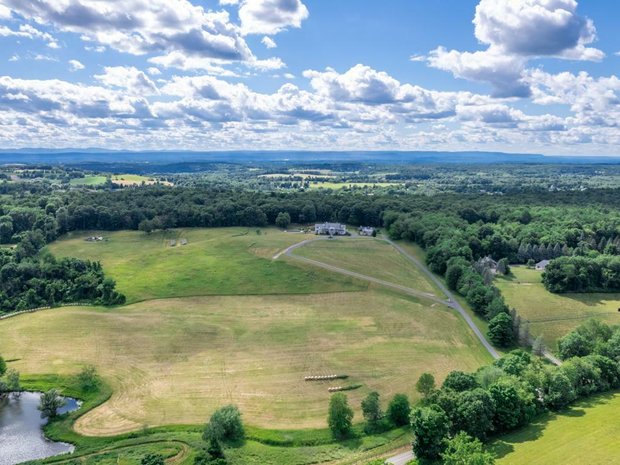 Luxury houses with vineyard / winery for sale in Valatie, New York ...