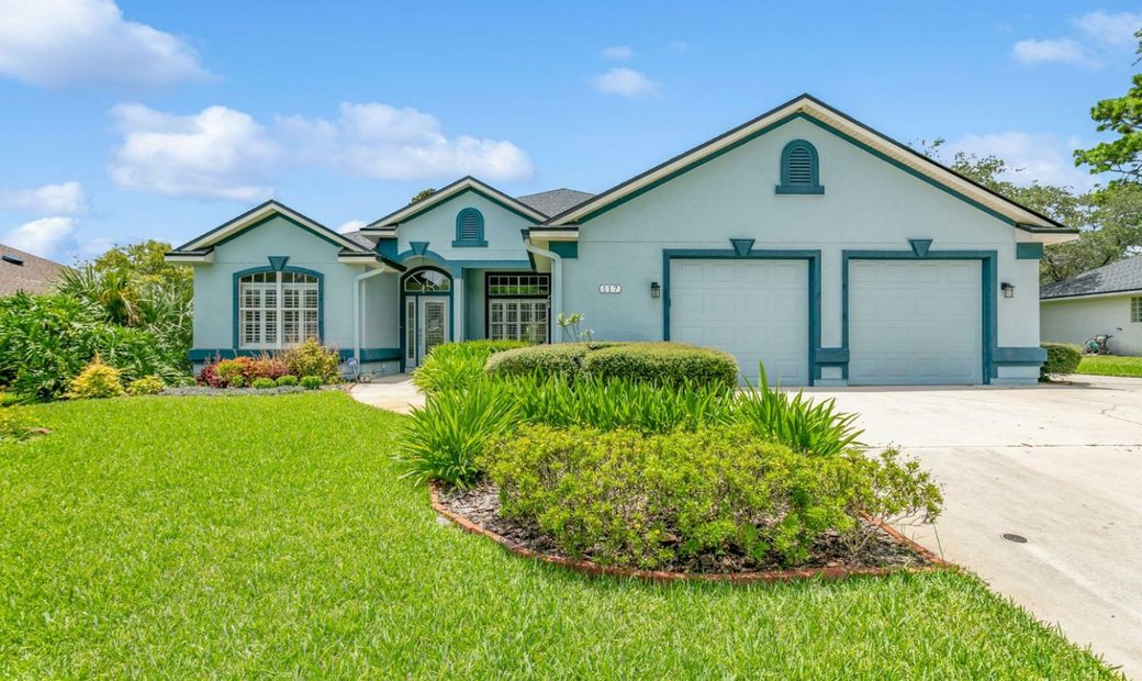 Prodigious Concrete Block Family Home In St. Augustine, Florida, United ...