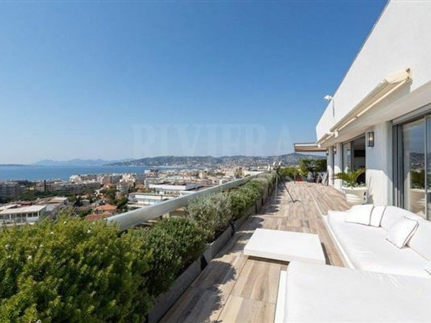 Luxury modern condos for sale in Antibes, Provence-Alpes-Côte d'Azur ...