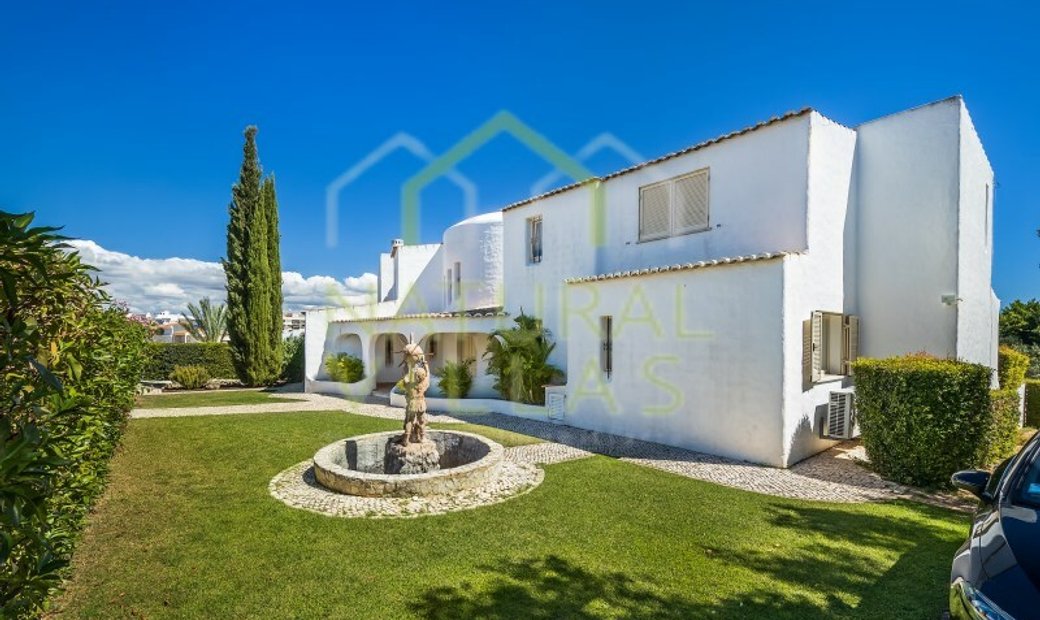 Villa 6 Bedrooms Triplex Sale Faro In Faro, Algarve, Portugal For Sale (12306450)