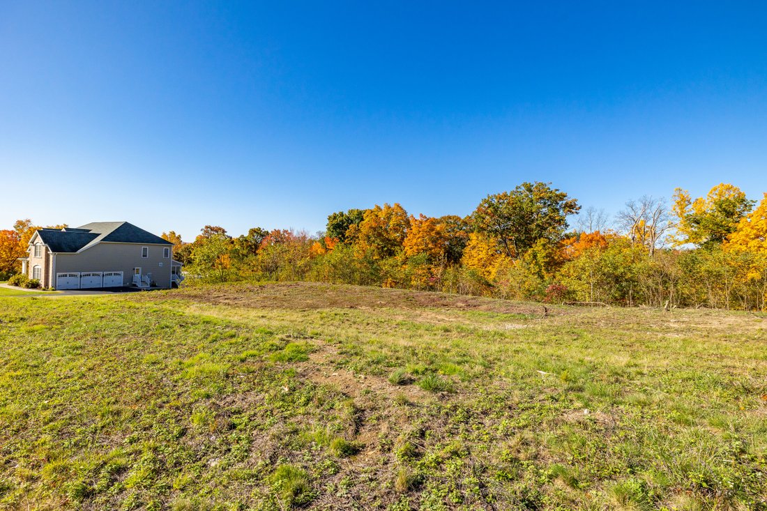 58 Weatherstone In Avon, Connecticut, United States For Sale (12306416)