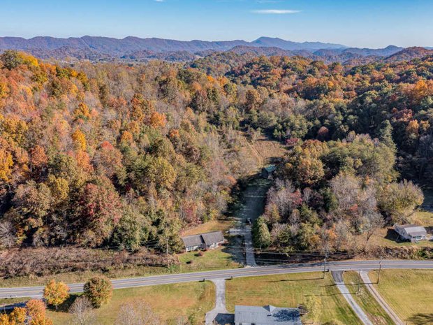 Luxury mountain view land for sale in Mount Carmel, Tennessee ...