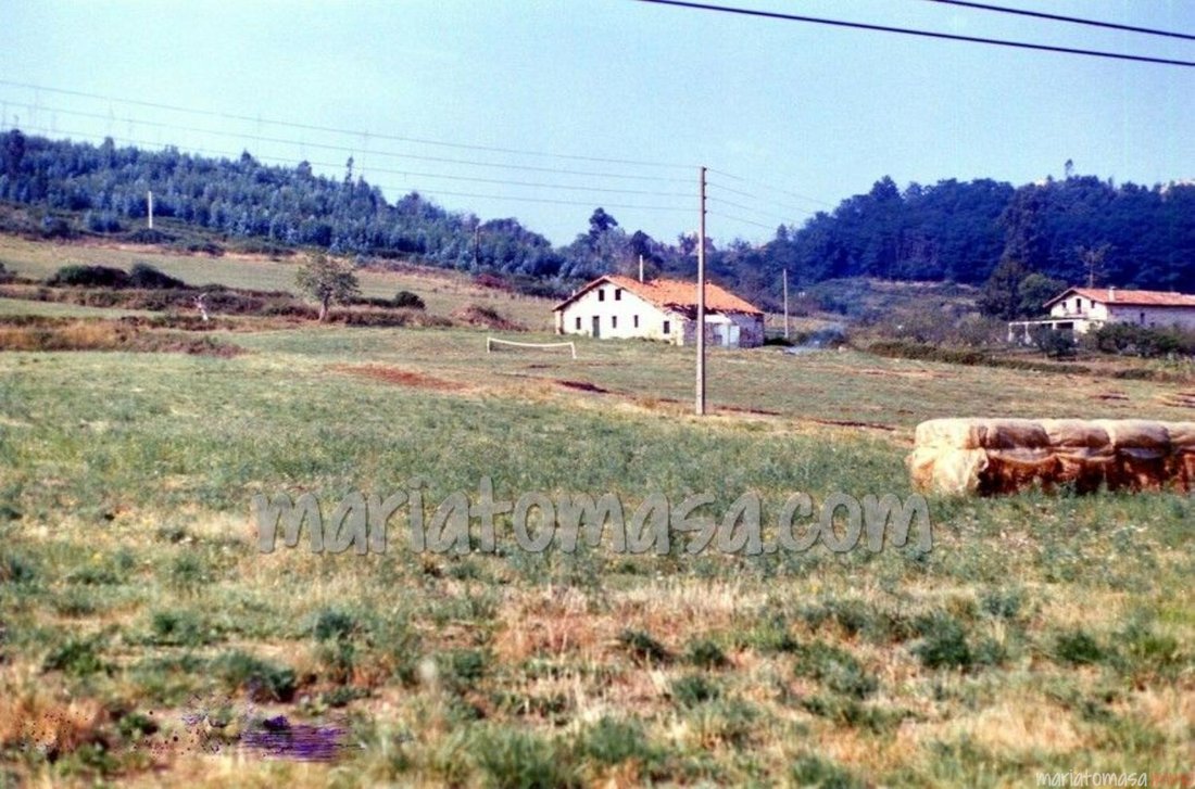 Casa Adosada En Primera Línea De Playa, In Urduliz, Basque Country ...