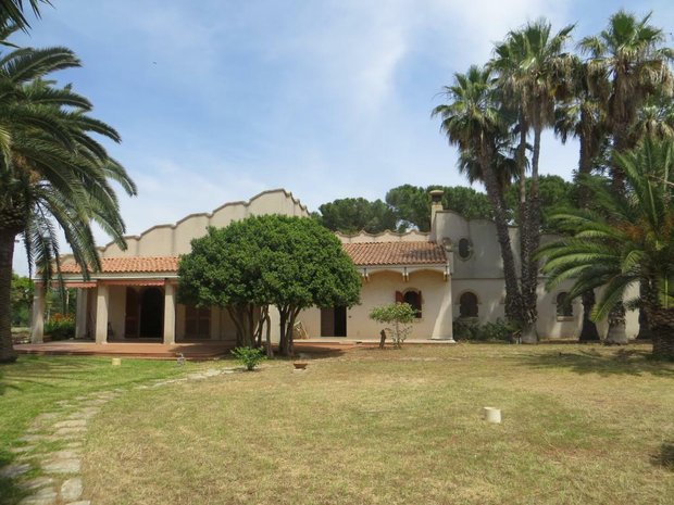 Luxury homes for sale in Punta Milocca, Sicilia, Italy | JamesEdition