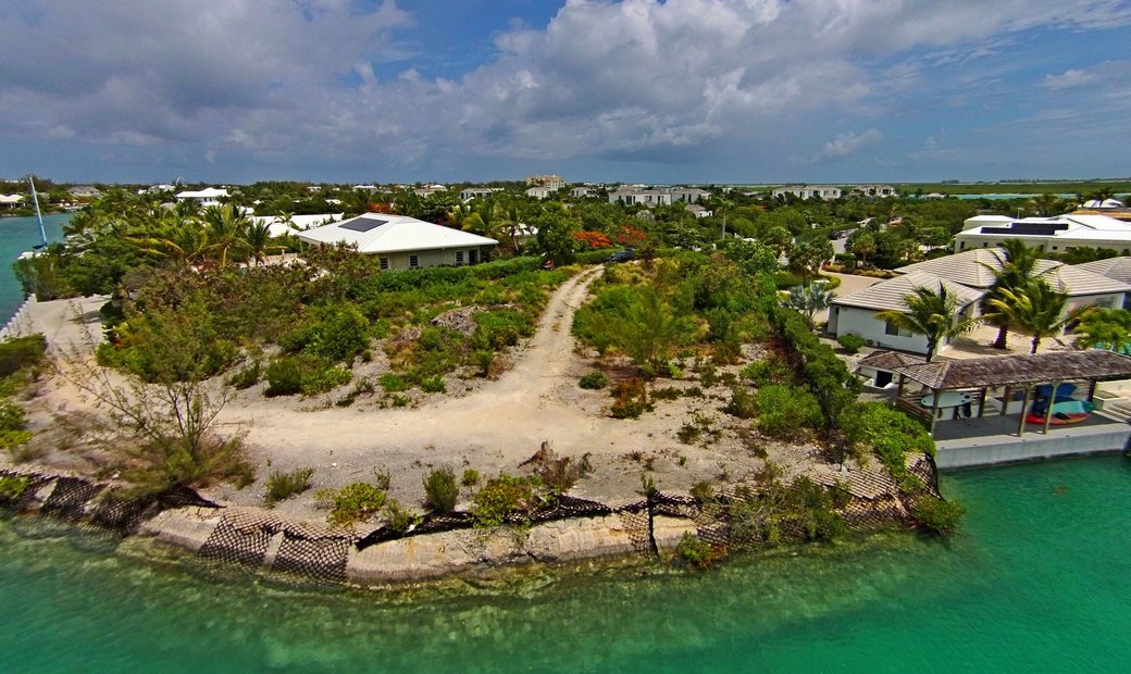 Leeward Canal In Leeward Settlement, Caicos Islands, Turks And Caicos ...
