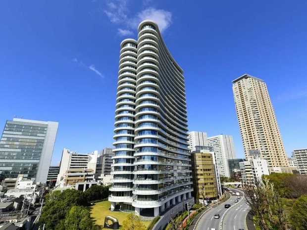 Luxury condos for sale in Tokyo, Japan | JamesEdition