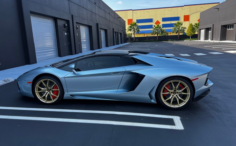 Blue Lamborghini Cars