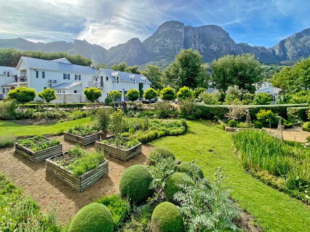 Luxury homes for sale in Bishopscourt, Cape Town, Western Cape, South ...