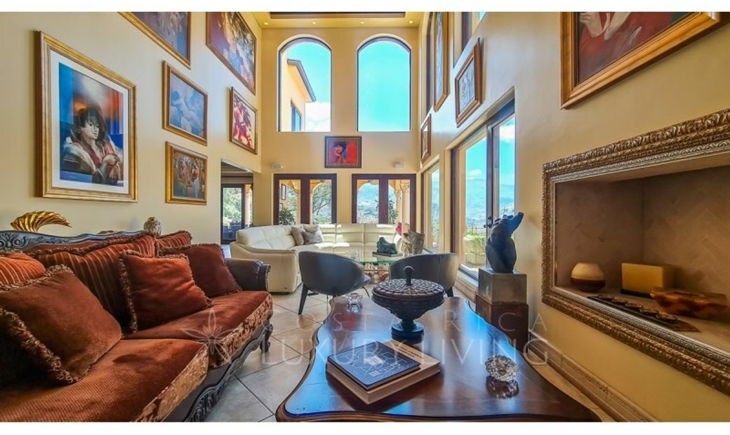 19903 Mansión Mediterránea En Cerro Real, En Santa Ana, San José, Costa ...