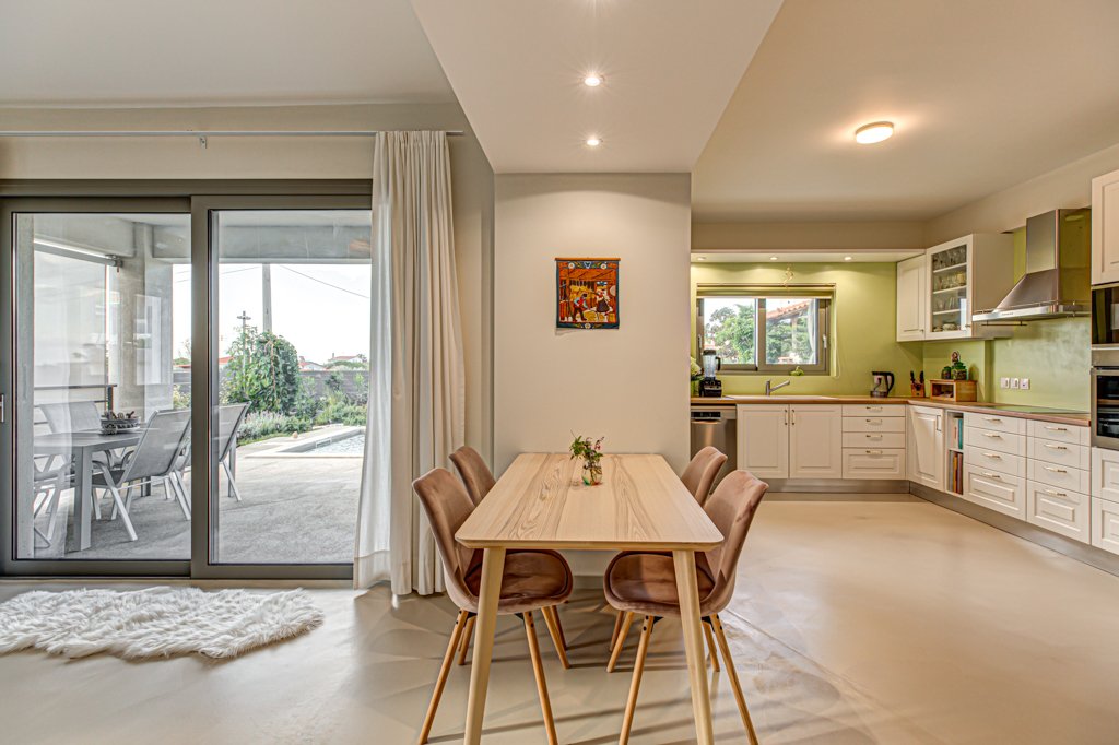 Elegant Simplicity & Function In Kalyvia Thorikou, Attica, Greece For ...