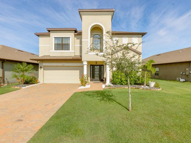 Luxury homes with tennis court for sale in June Park, Florida ...