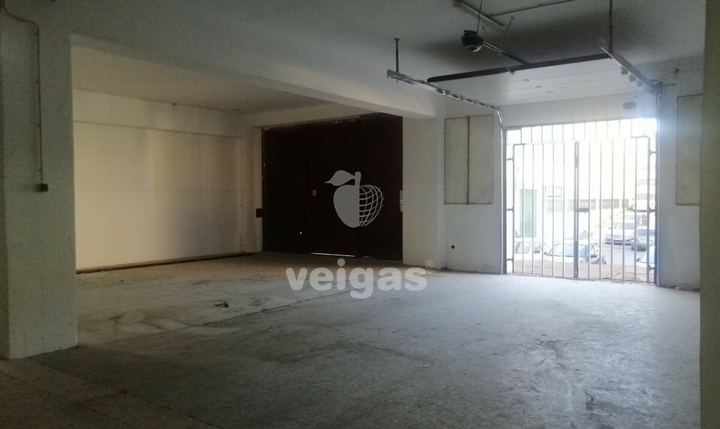 Armazem Prior Velho En Loures, Distrito De Lisboa, Portugal En Venta ...