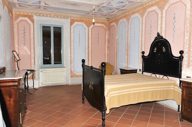 Prestigious Historic Building With Majestic Stone In Paciano, Umbria ...