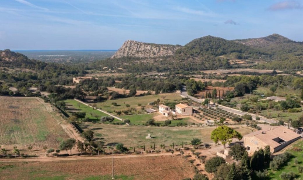Finca Antigua En Una Ubicación Privilegiada En Algaida, Islas Baleares ...