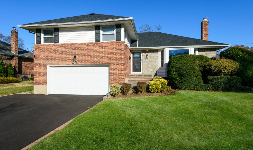 616 Gary Place, Westbury, Ny, 11590 In Salisbury, New York, United ...