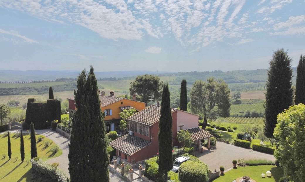 Beautiful Portion Of Farmhouse With Barn, In Gambassi Terme, Tuscany ...
