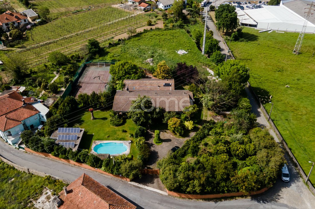 Santo Tirso House In São Salvador Do Campo, Porto District, Portugal ...