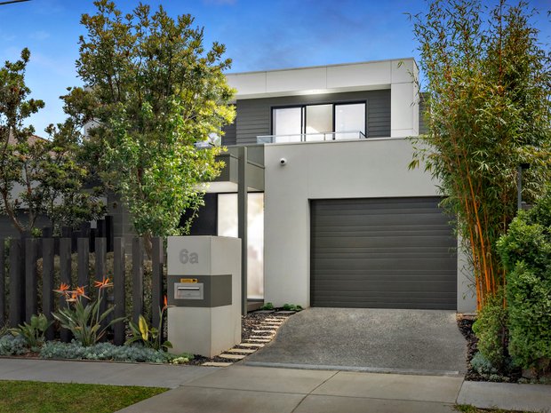 Luxury houses with balcony for sale in Mentone, Victoria, Australia ...