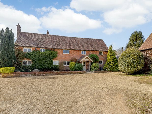 Luxury homes for sale in Digswell, Welwyn, England, United Kingdom ...