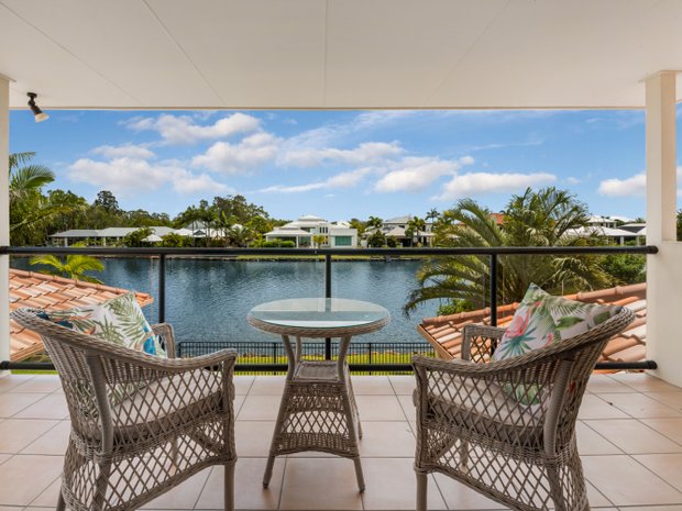 Luxury homes with garden for sale in Twin Waters, Queensland, Australia ...