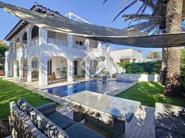 Luxury homes with open kitchen for sale in Cala Blanca, Balearic ...