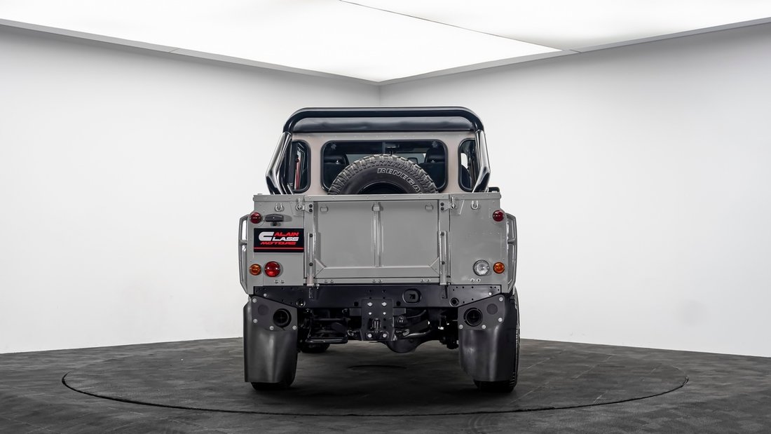 2015 Land Rover Defender In Dubai, Dubai, United Arab Emirates For Sale ...