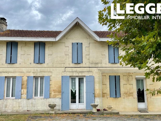 Luxury homes for sale in Vérac, Nouvelle-Aquitaine, France | JamesEdition