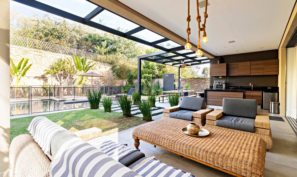 Modern House In Condominium With Integrated Pool And Gourmet In Barueri ...