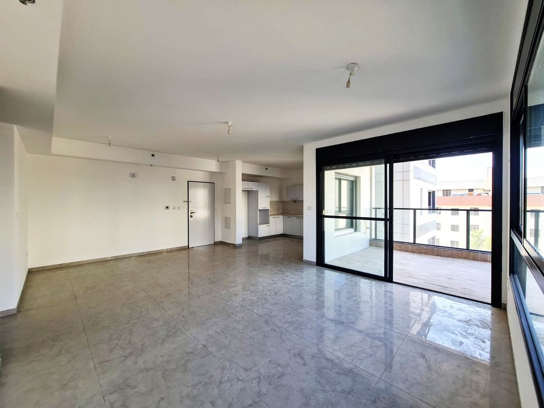 Modern 5 Rooms Apartment In The New In Netanya, Center District, Israel ...