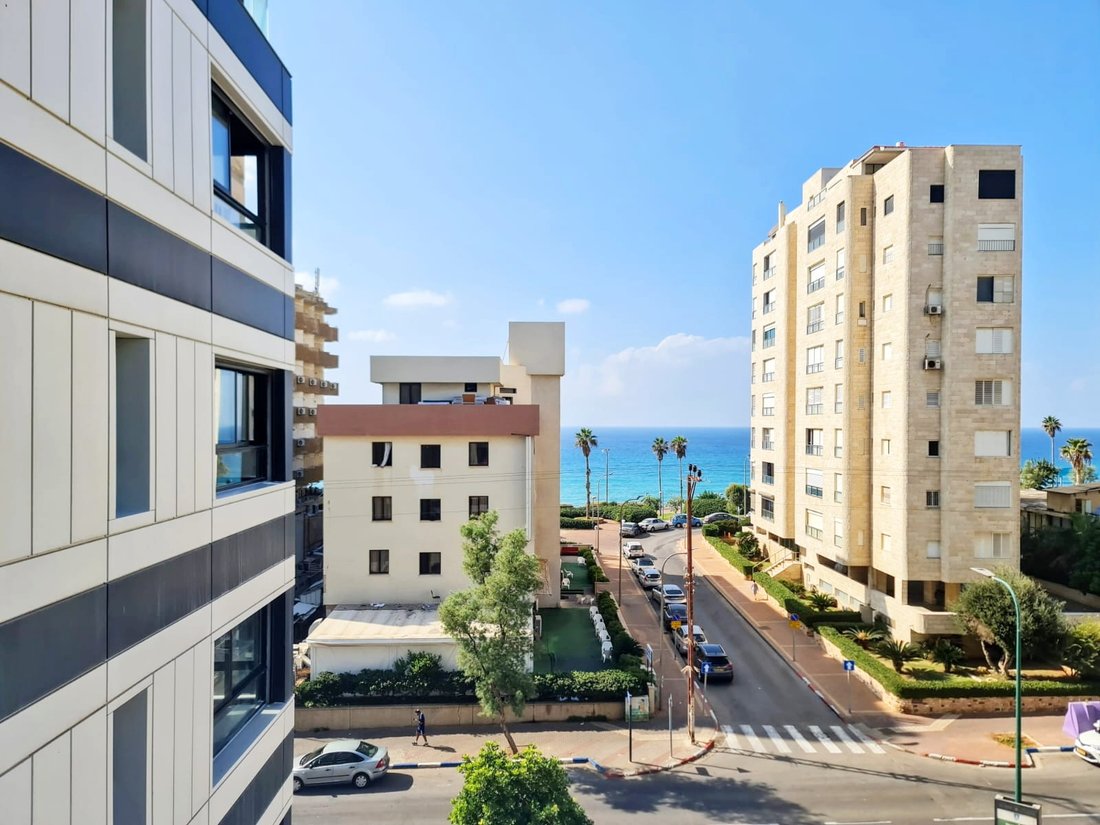 Modern 5 Rooms Apartment In The New In Netanya, Center District, Israel ...