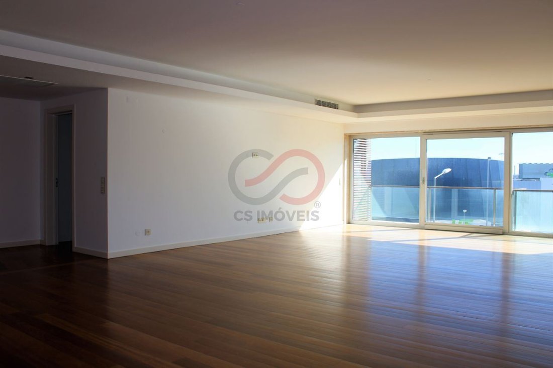 Loures Apartment In Prior Velho, Lisbon, Portugal For Sale (12452178)