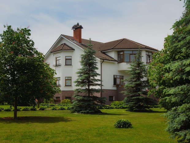 Luxury homes for sale in Ukraine | JamesEdition