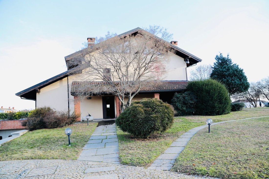 Ciriè House Villa In Cirié, Piedmont, Italy For Sale (12462443)
