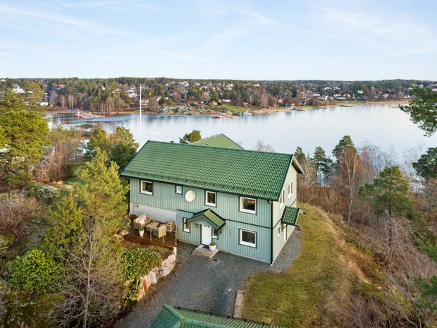 Luxury homes with balcony for sale in Bogesund, Stockholm County ...