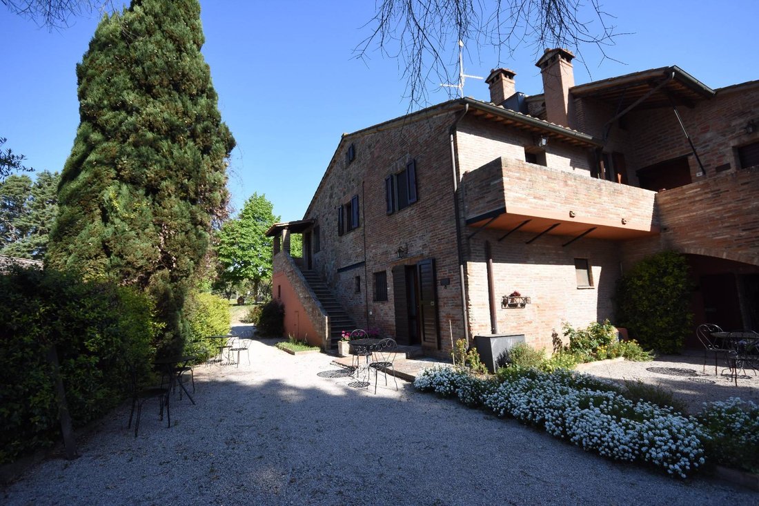 Unique Country Villa With Two Pools And In Castiglione Del Lago, Umbria ...