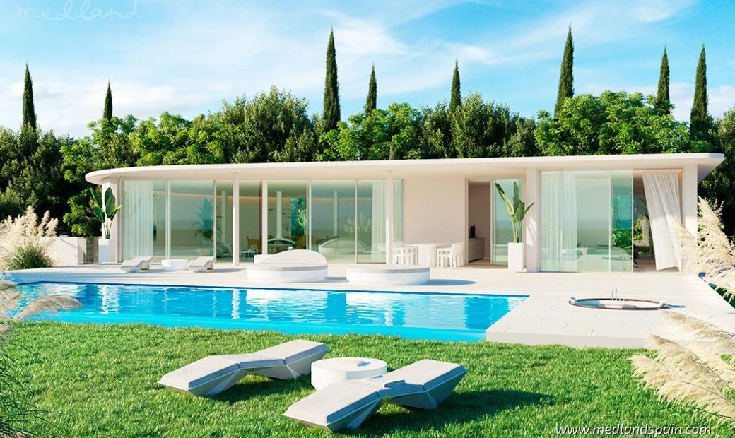 Fuengirola Villa In Benalmádena, Andalusia, Spain For Sale (12488819)
