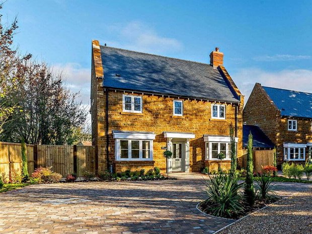 Maisons de luxe avec terrasse à vendre en Priors Marston, Angleterre, Royaume-Uni | JamesEdition