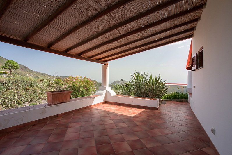 Villa In Lipari In A Unique Location Surrounded By In Pianoconte ...