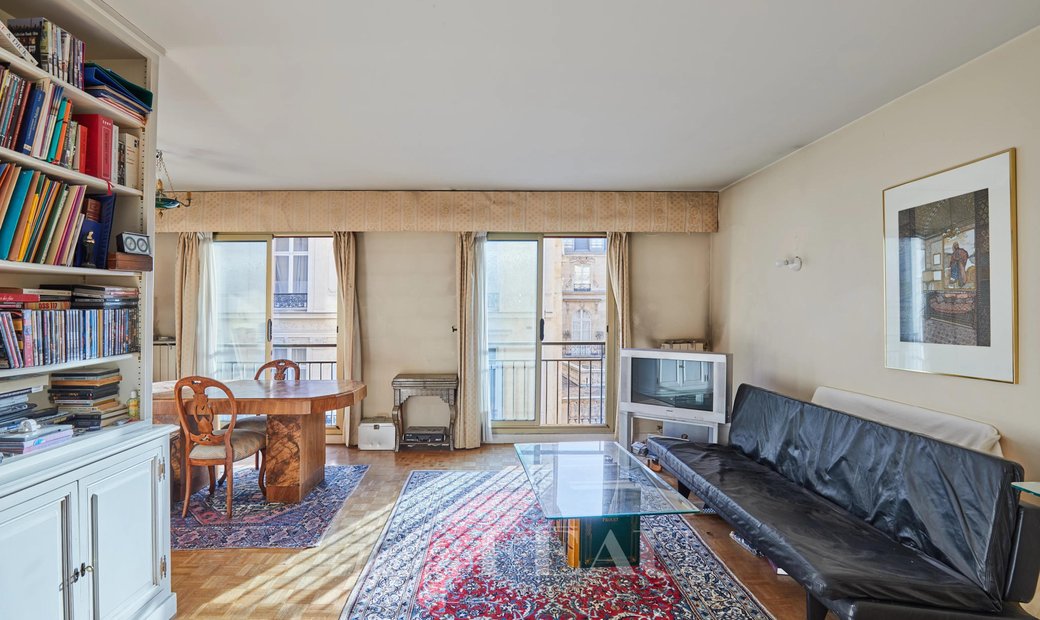 Paris 7th District – A Sunny Pied A Terre In Parigi, île De France ...