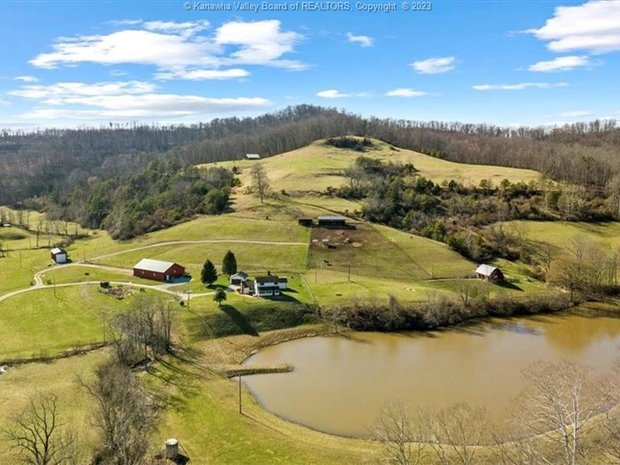 Luxury homes for sale in 26337, West Virginia | JamesEdition