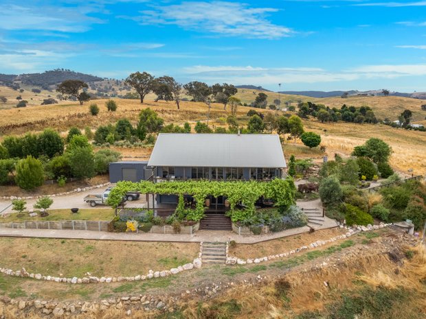 Luxury farm ranches with balcony for sale in Freemantle, New South ...