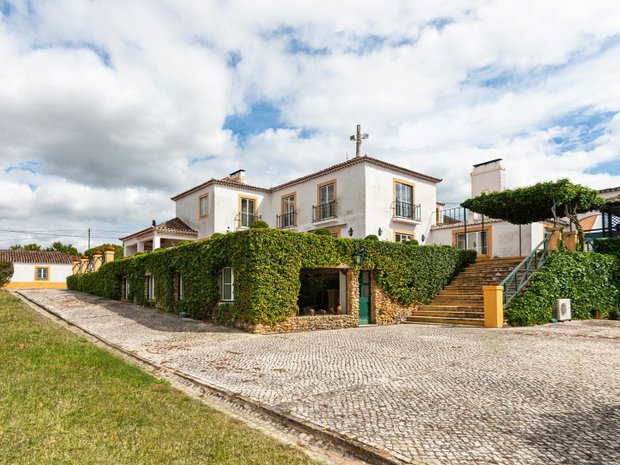 Luxury farm ranches for sale in Quinta do Conde, Setubal, Portugal ...