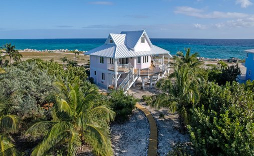 Luxury seafront homes for sale in Chub Cay, Berry Islands, The Bahamas ...