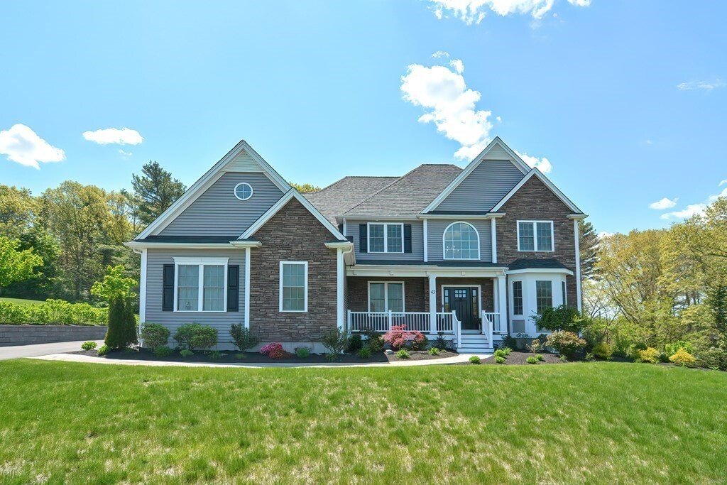 House Wrentham In Wrentham Massachusetts United States For Sale 12632341