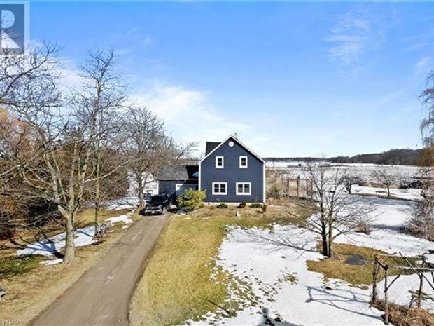 Luxury farm ranches for sale in Saint Anns, Ontario, Canada | JamesEdition