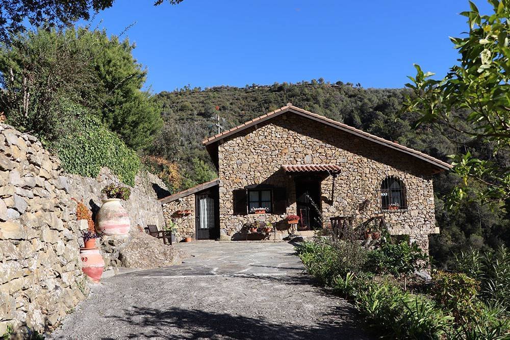 Rustico Dolceacqua In Dolceacqua, Liguria, Italy For Sale (12651327)