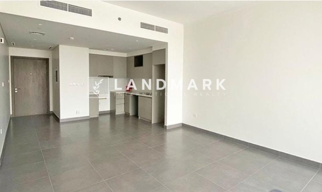 Low Floor | Ready To Move In | Prime In Dubai, Dubai, United Arab ...